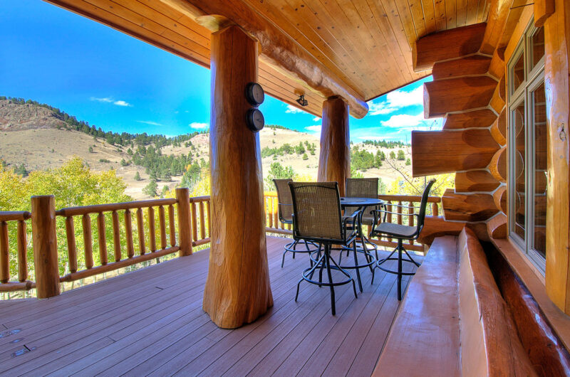 Photo Gallery of Custom Log Homes Built by Jeremiah Johnson