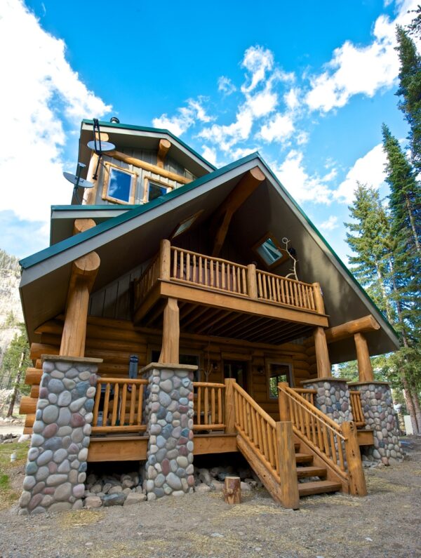 Photo Gallery of Custom Log Homes Built by Jeremiah Johnson